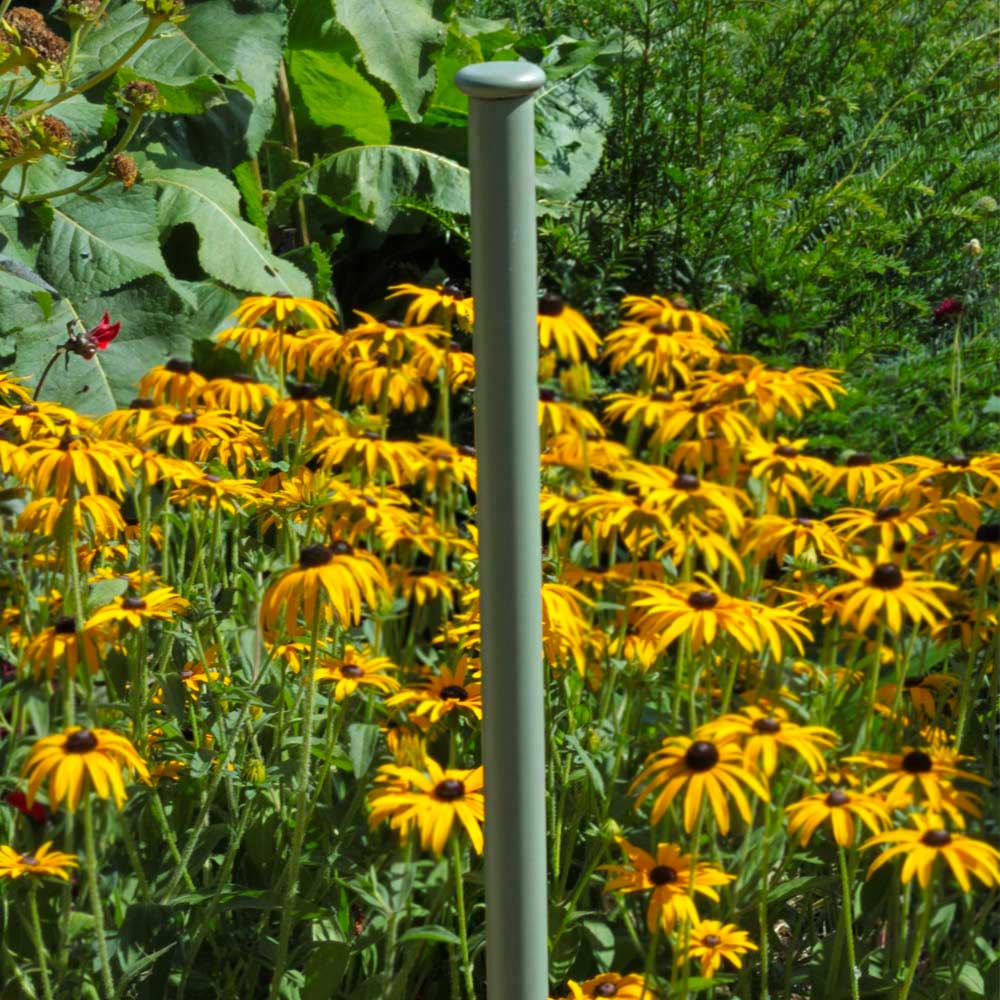 Elegance Screen Mounting Pole | Garden Screens | Agriframes ...