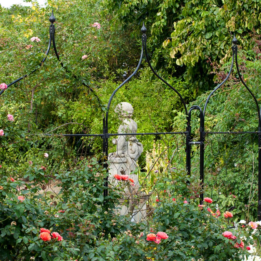 Gothic Screen | Garden Screens | Agriframes USA